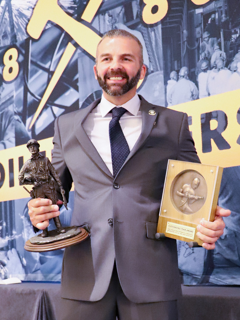 El mejor de los graduados acredita metas, red de apoyo y trabajo arduo ...