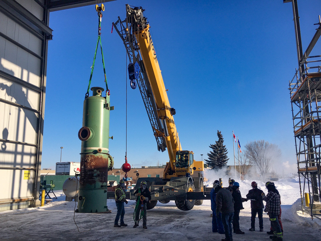 Boilermakers brave Arctic temps for master rigging training ...