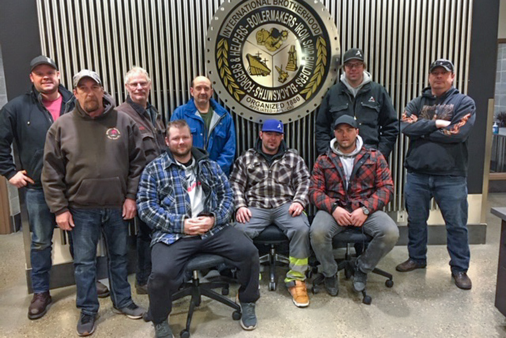 Boilermakers brave Arctic temps for master rigging training ...